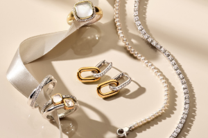 Buy Citizen - Citizen Men's Eco-drive Wristwatch/ CB0270-10A | Time.am